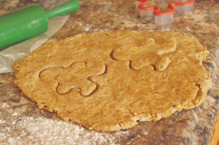 Homemade Gingerbread Man Dog Treats Recipe - DogVills